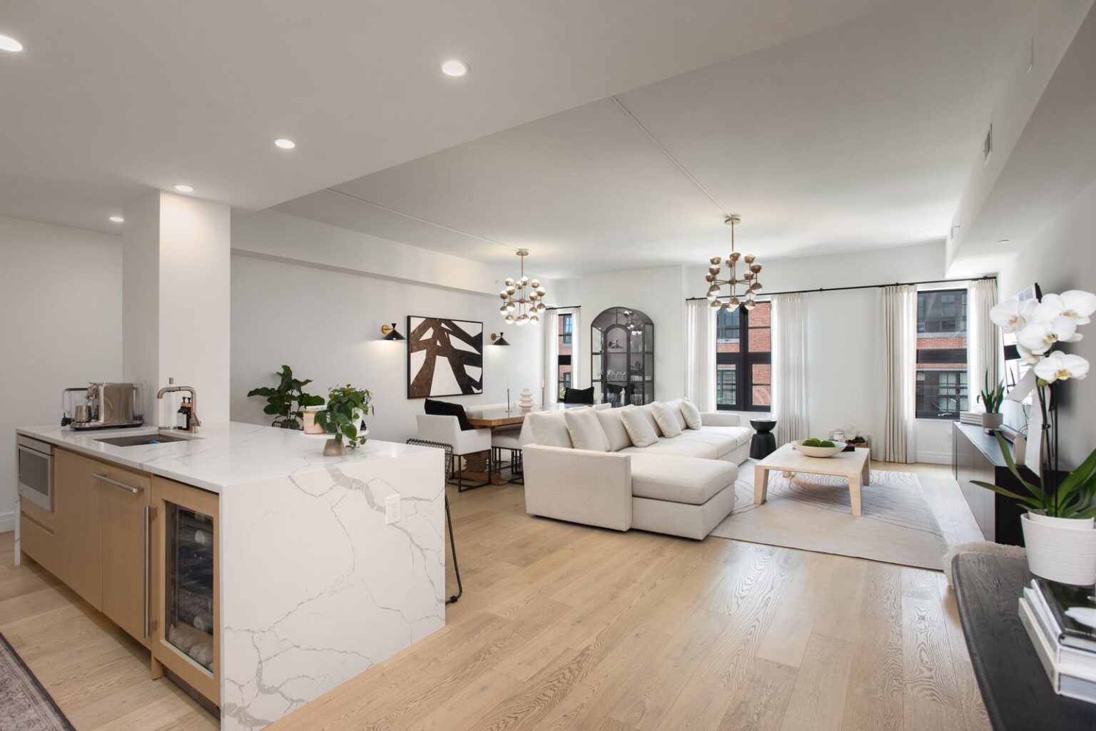Stylish Wonder Lofts Home with Rooftop Terrace Hits the Market in ...
