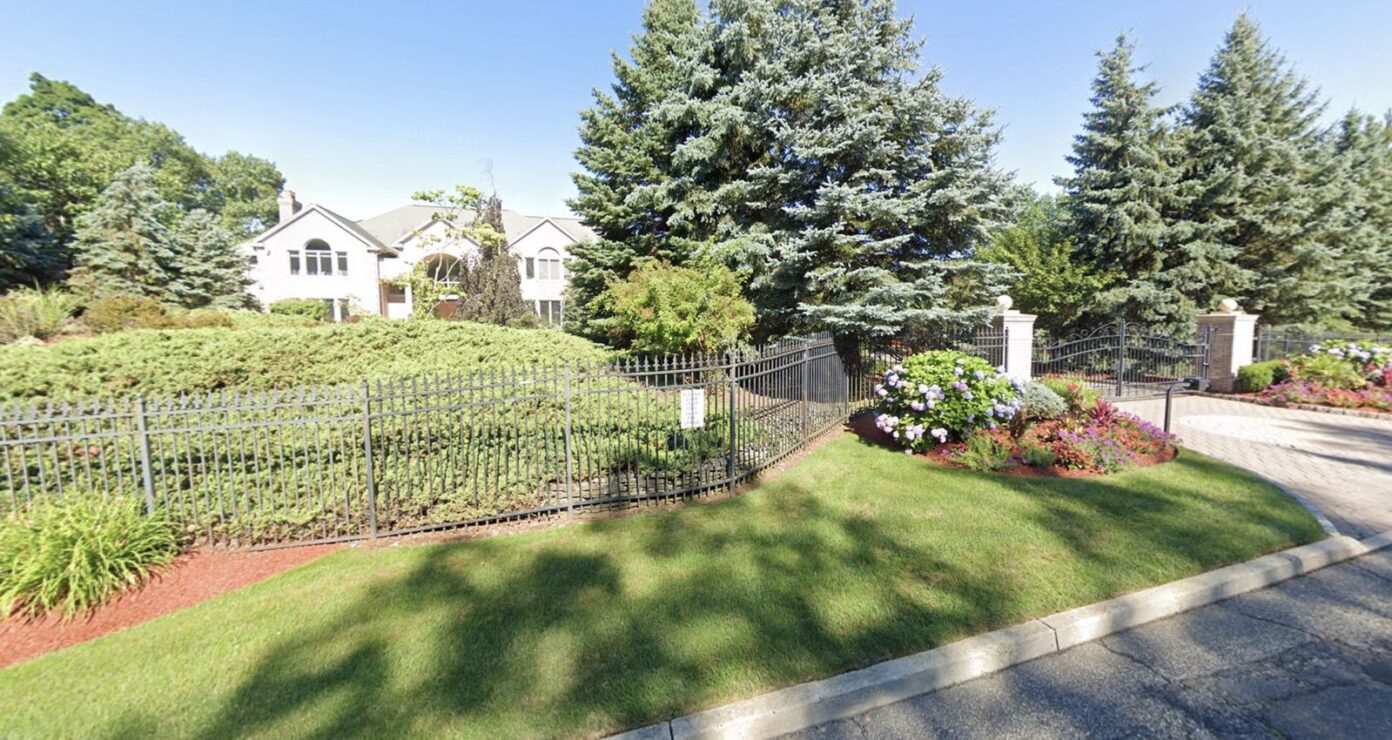 A Look at Comedian Chris Rock’s New Jersey Mansion, His Home for Two ...