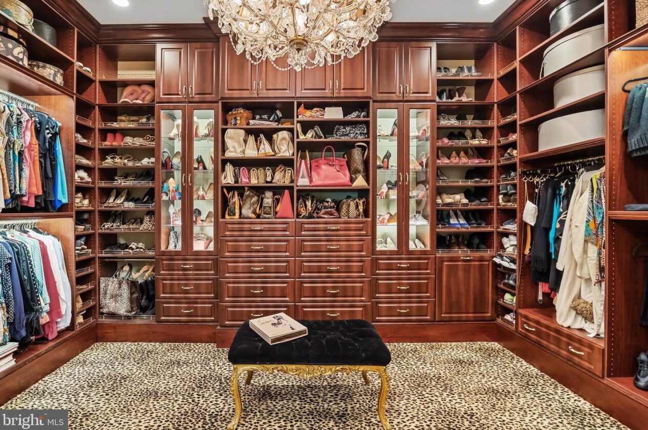 Cooking Up a Sale: Inside the Lavish New Jersey Mansion of Celebrity ...