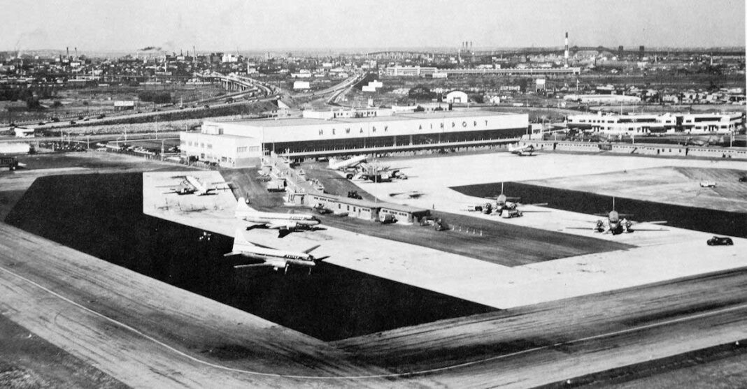 Jealousy and Triumph: The History of Newark Liberty International ...