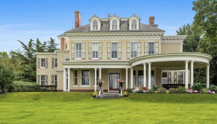 1700s New Jersey Mansion on the Delaware River With Incredible Details ...