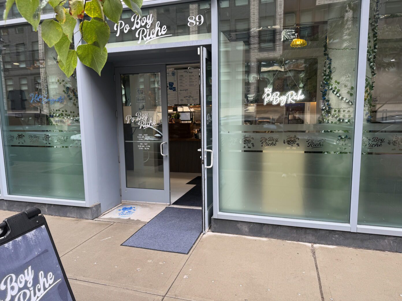 New Orleans Inspired Po Boy Riche Opens in Jersey City | Jersey Digs